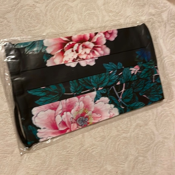 Johnny Was | Accessories | Johnny Was Adult Plus Size Face Mask Silk ...